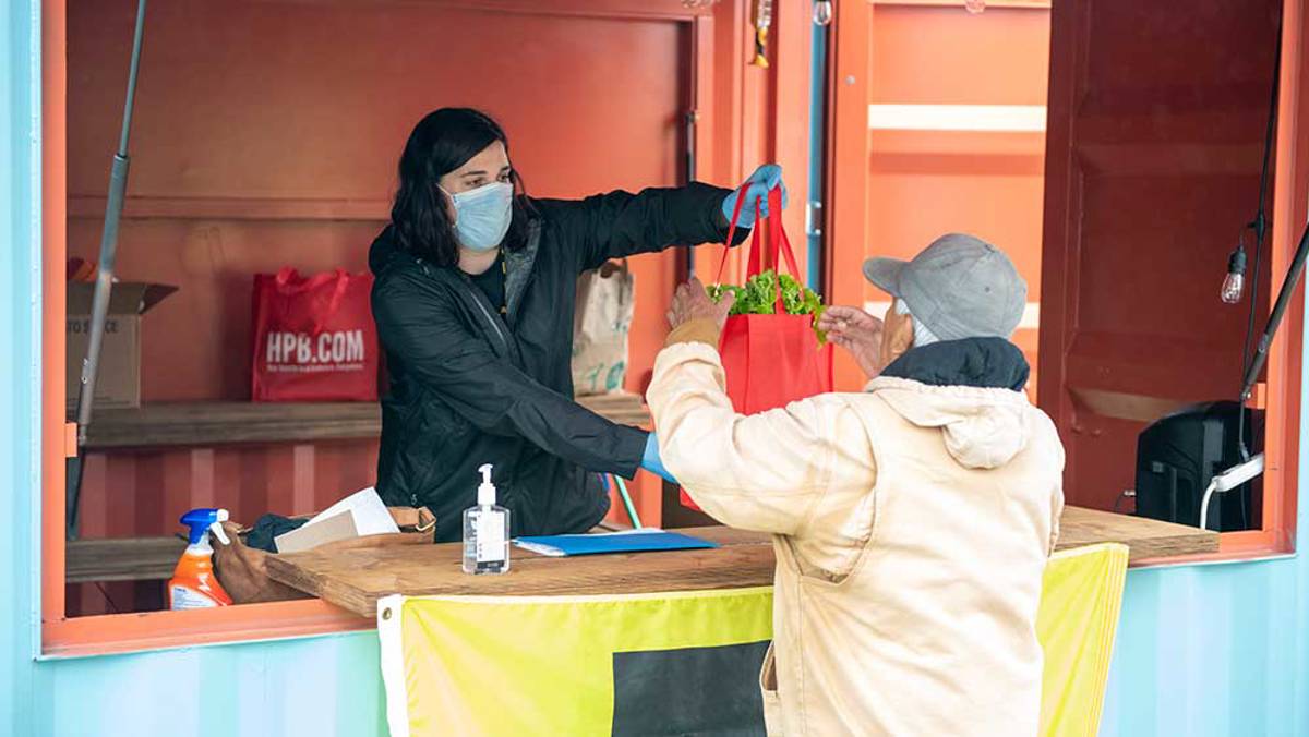 Helping the International Rescue Committee - Stavros Niarchos Foundation